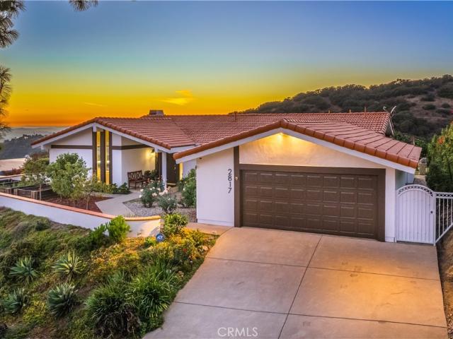 2817 N Mountain