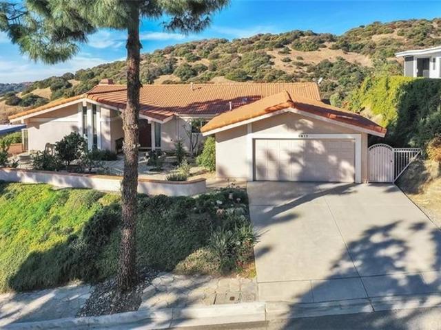 2817 N Mountain Ave, Claremont, CA 91711