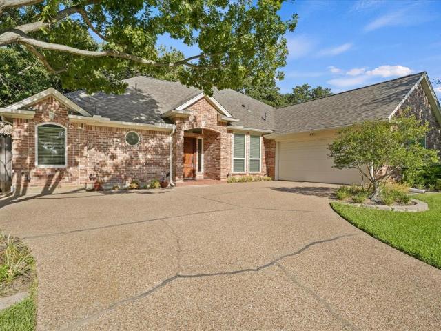2817 Naples Drive