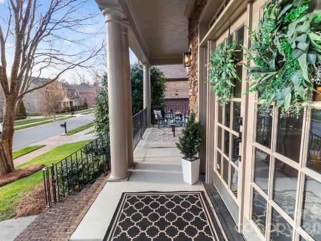 2817 Bevis Lane