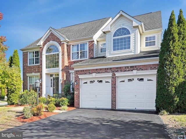 2817 Compass Cir, Woodbridge, VA 22191