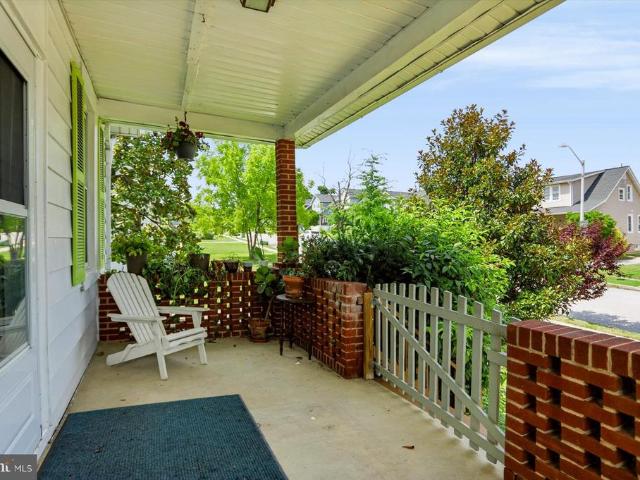 2817 Fleetwood Avenue