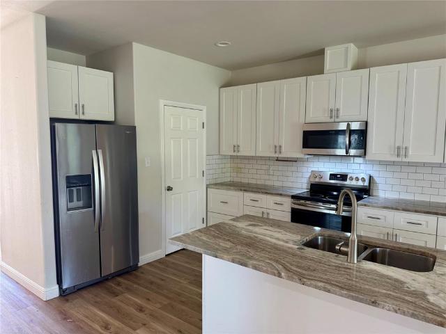 2817 Steepleridge Cir, Granbury, TX 76048 | MLS #21220 | Compass