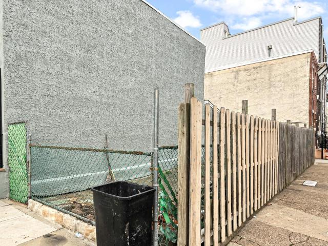 2818 Amber St, Philadelphia, PA 19134 | MLS #PAPH2622