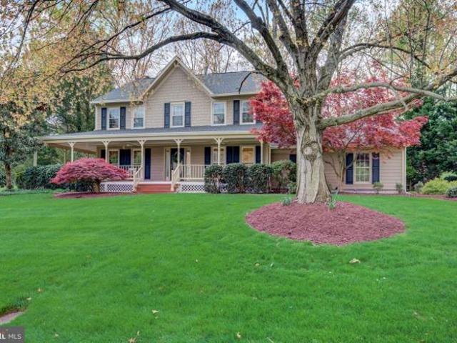 2818 Center Ridge Dr, Oakton, VA 22124