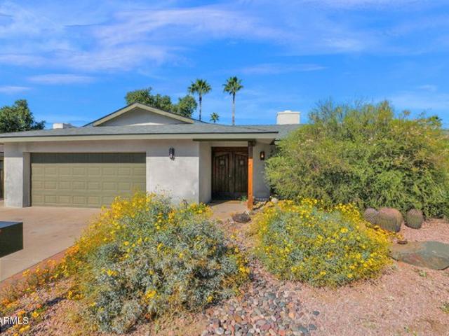 2818 E Calaveros Dr, Phoenix, AZ 85028