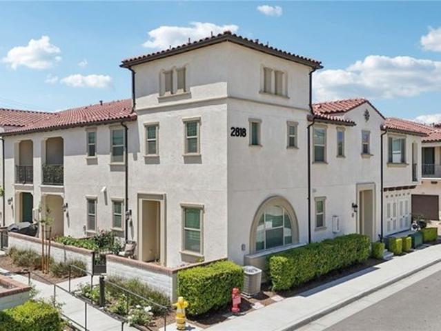2818 E Berry Loop Privado Unit 66, Ontario, CA 91761