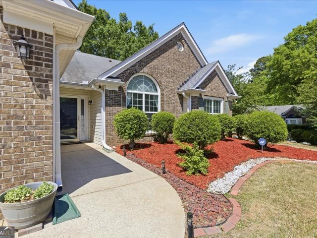2818 Hillvale Cove Way