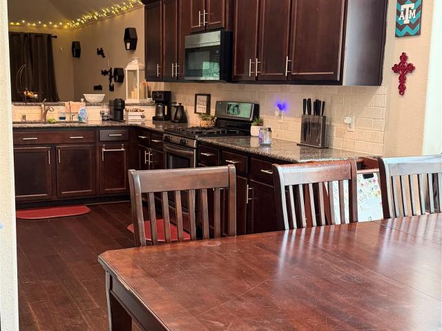 2818 Ridgecliff Court