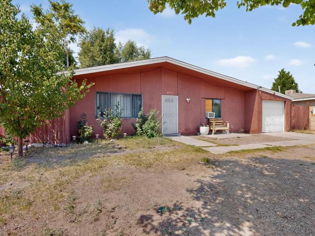 2819 Desert Garden Lane SW