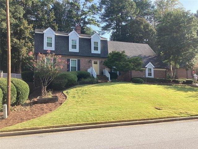 2819 Livsey Dr, Tucker, GA 30084