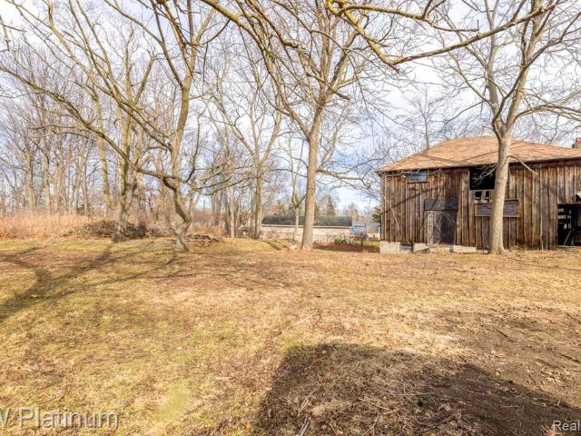 2819 Ravenswood Road