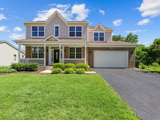 2819 Sweet Clover Way, Wauconda, IL 60084