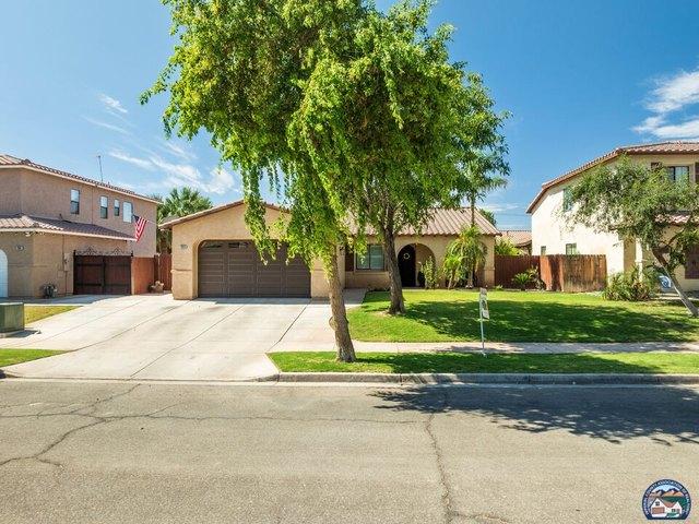 2819 Sandalwood Ct, El Centro, CA 92243