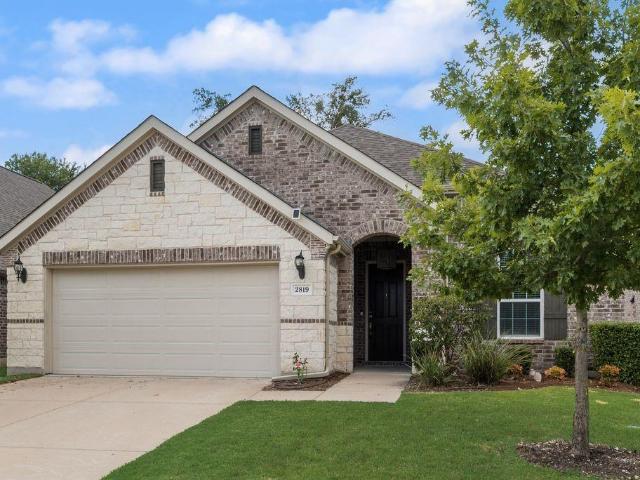 2819 Willow Lane
