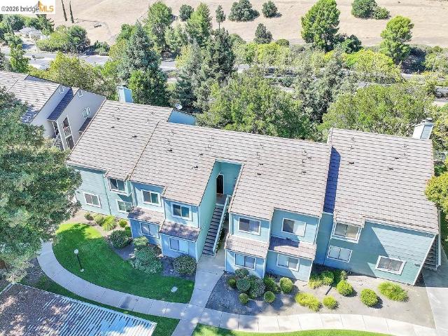 2819 Winding Ln