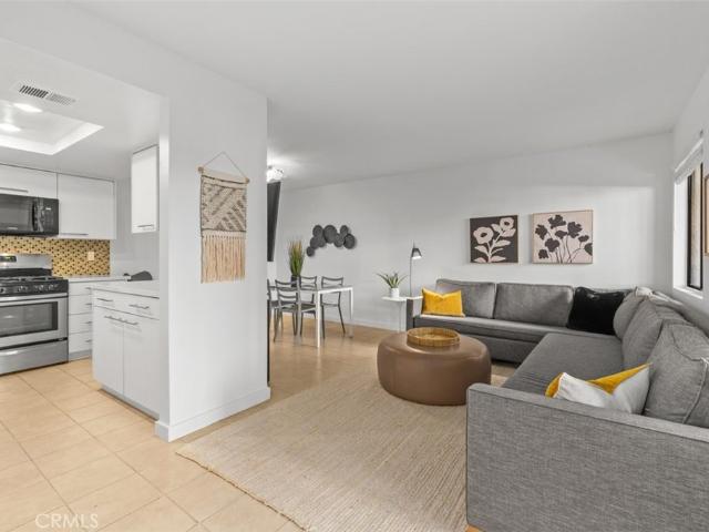 28101 Montecito 15