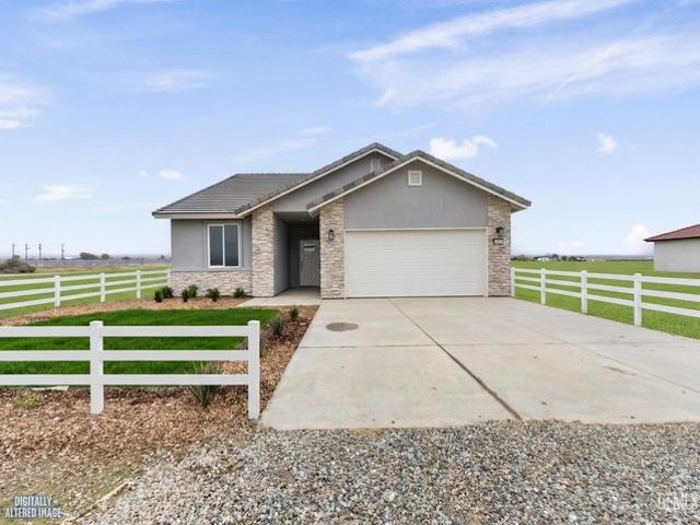 28102 Valley Rd W, Taft, CA 93268