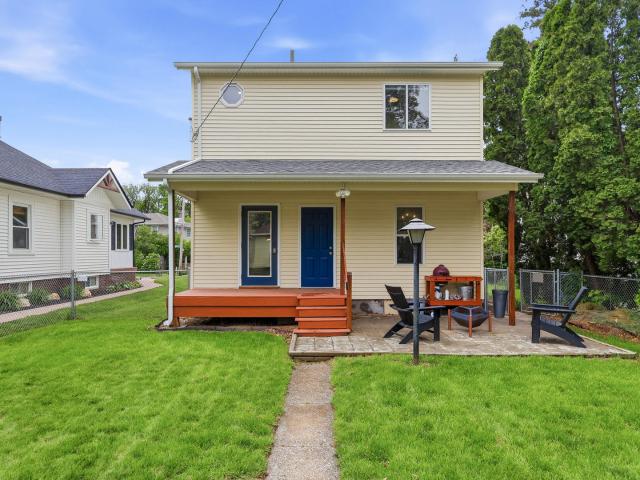 2810 Middle Road
