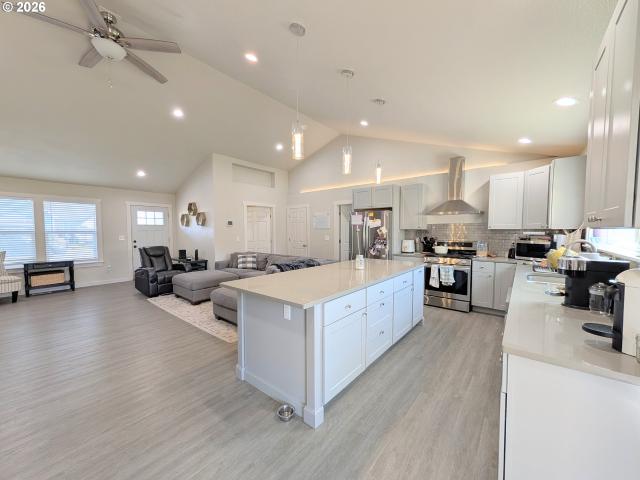 2810 athens ct