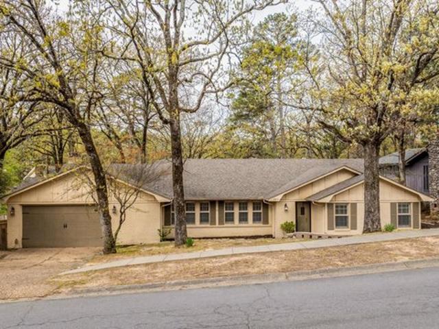 2810 Breckenridge Dr, Little Rock, AR 72227