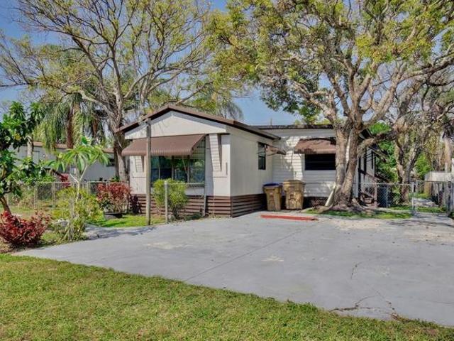 2810 California Blvd, Kissimmee, FL 34741