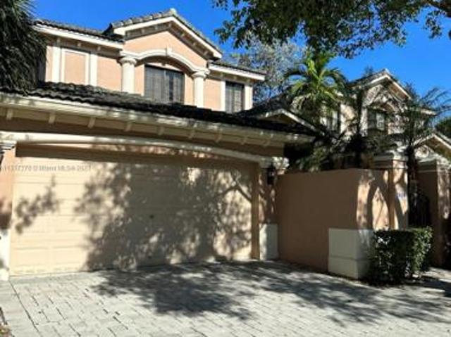 2810 Center Ct Dr #3 29, Weston, FL 33332