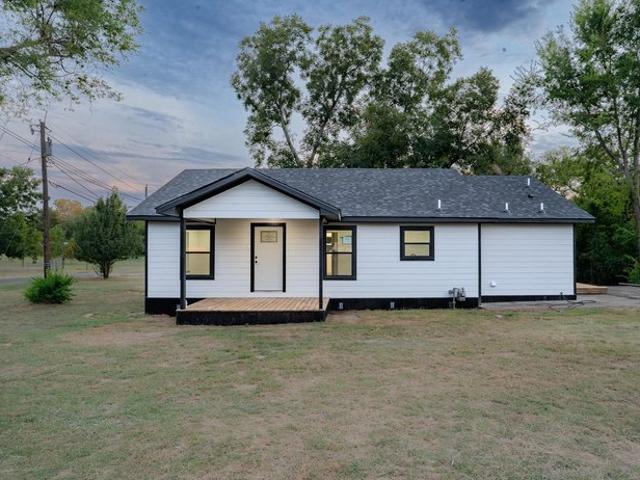 2810 Goforth Rd, Marshall, TX 75670
