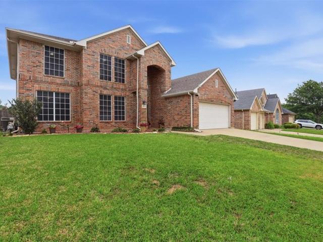 2810 Hammond Dr, Grand Prairie, TX 75052