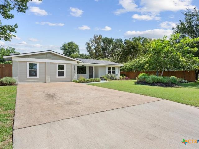 2810 Lilac Lane