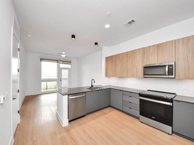2810 Riverby Road 263