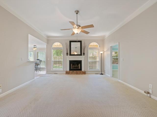 2810 Rose Hill Ln