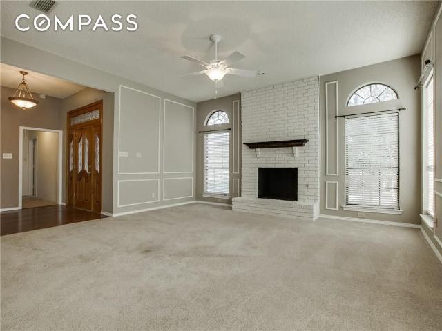 2810 Scarborough Ct, Grapevine, TX