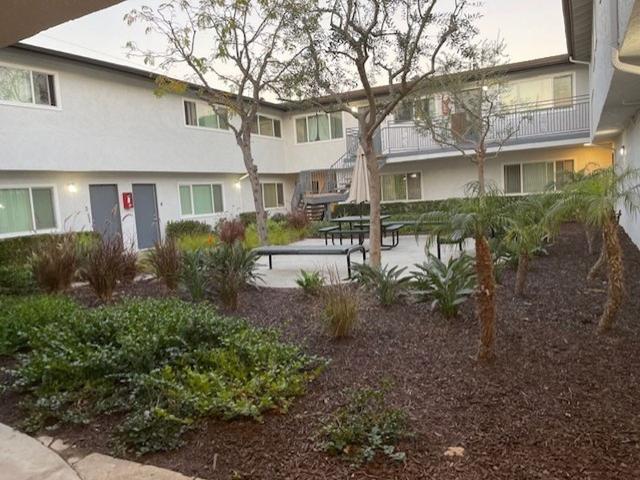 2810 2820 Huntington St & 312 324 Clay Avenue 2 Bedroom Apartment for Rent at 2810 2810 2820 Huntington St & 312 324 Clay Avenue, Huntington Beach, CA 92648