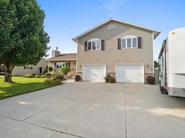 2810 44th St, Two Rivers, WI 54241