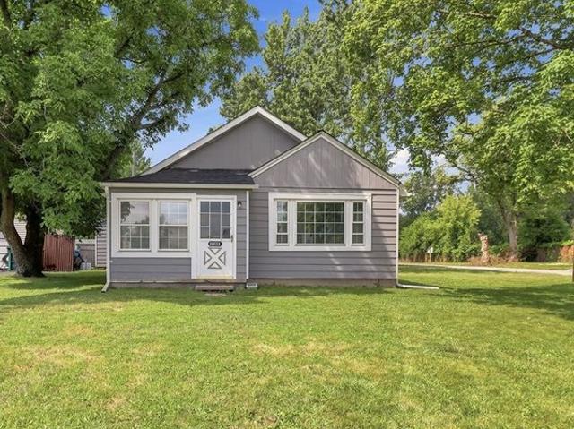 28112 Ecorse Rd, Romulus, MI 48174