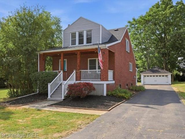28115 6 Mile Rd, Livonia, MI 48152