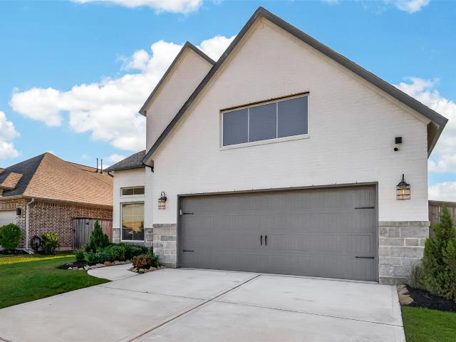 2811 Acacia Grove Drive