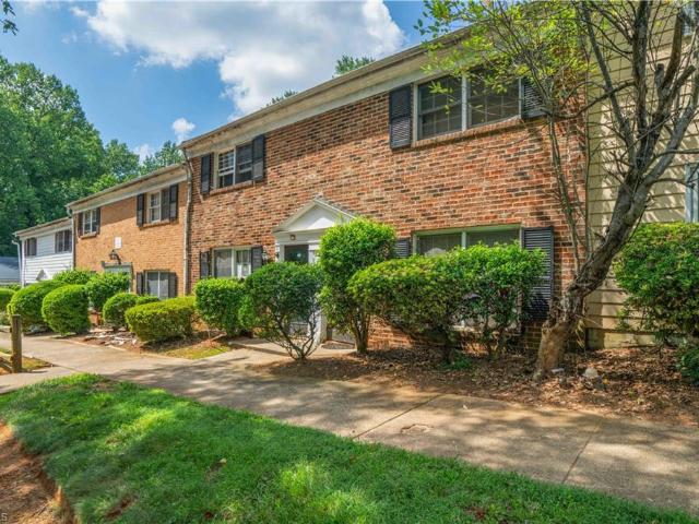 2811 Bleeker Square #F