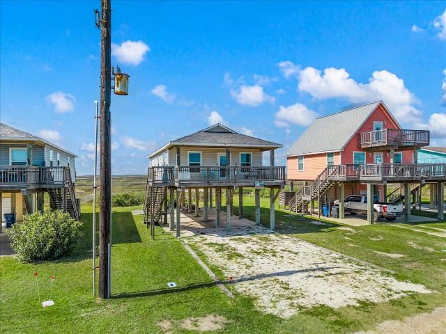 2811 Blue Water Highway