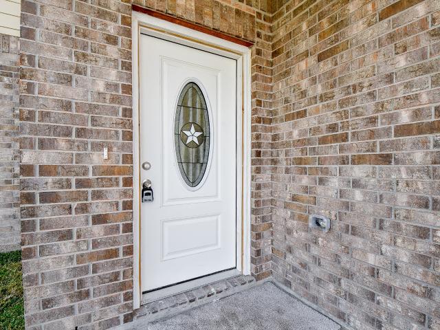 2811 Bowlin Leaf Ln, Houston, TX 77014 | MLS #30335 | Compass