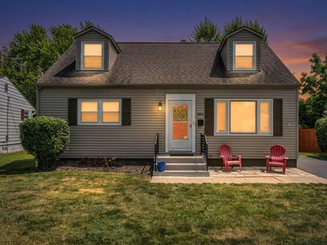 2811 Brookpark Cir E, Grove City, OH 43123