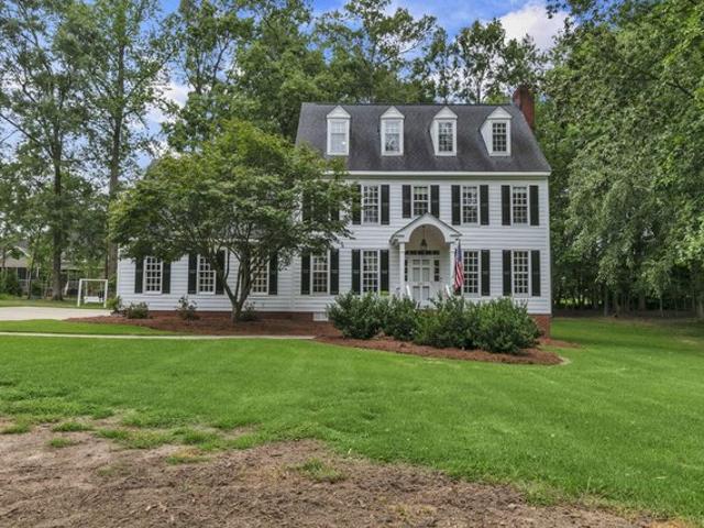 2811 Deerfield Ln N, Wilson, NC 27896