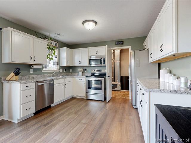 2811 Horse Trail Road