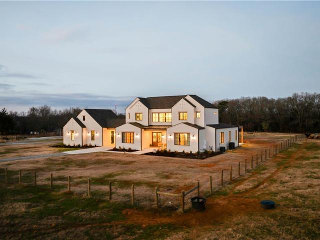 2811 Lebanon Road