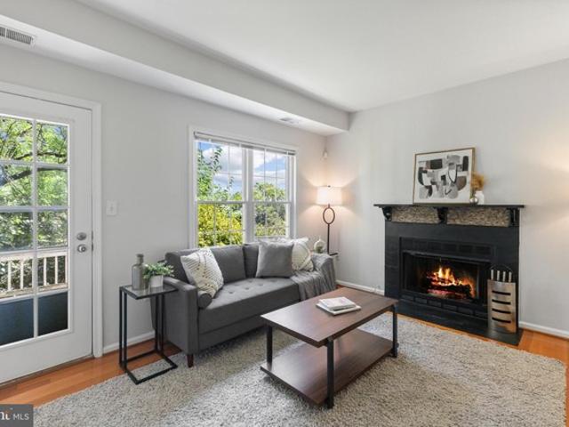 2811 S Woodrow St Apt A, Arlington, VA 22206