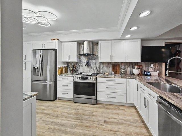 2811 Village Blvd Apt 302, West Palm Beach, FL 33409