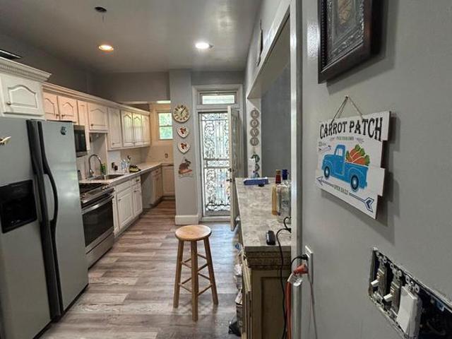 2811 W Lafayette Avenue