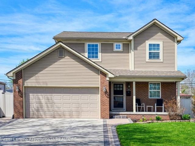 28125 Gladstone St, Saint Clair Shores, MI 48081