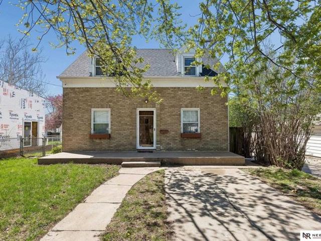 2812 N 58th St, Omaha, NE 68104
